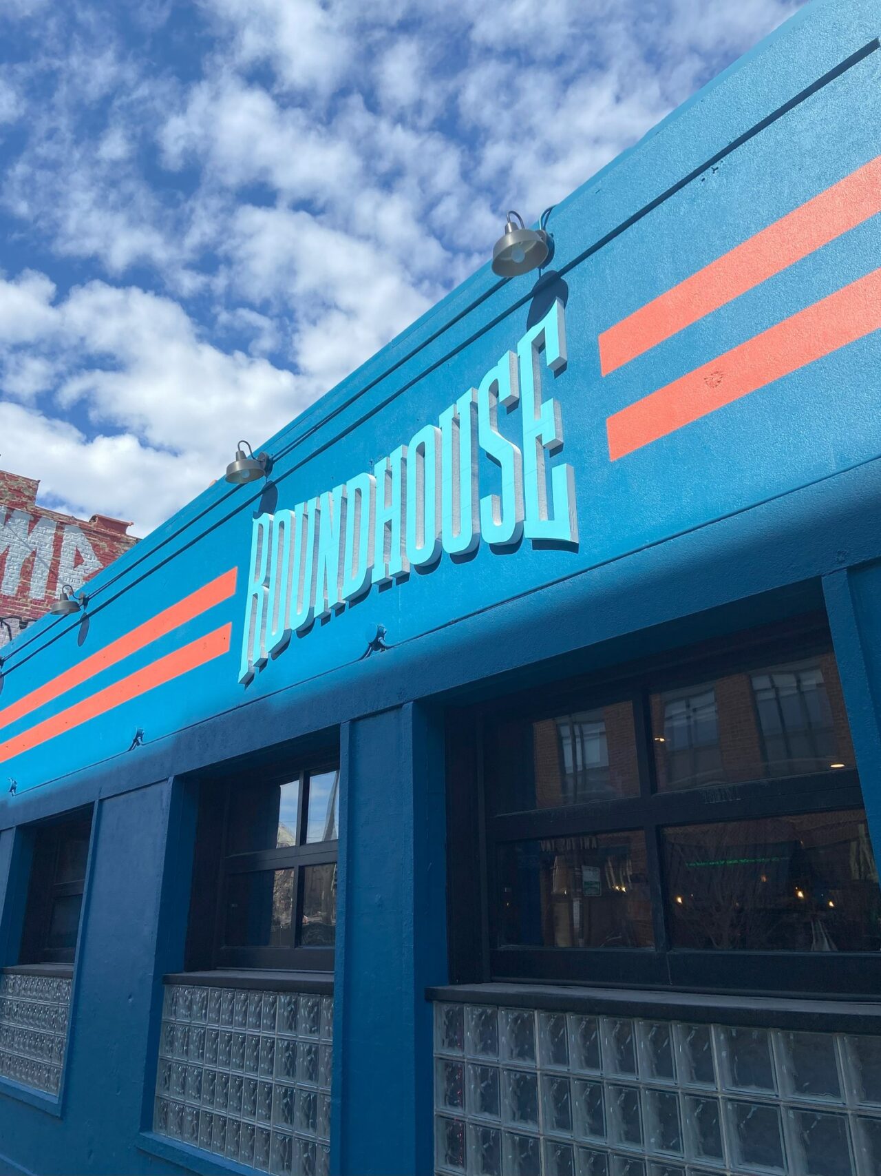 Logan Square: Guide For Real Estate, Education, and Lifestyle - Ben Lalez